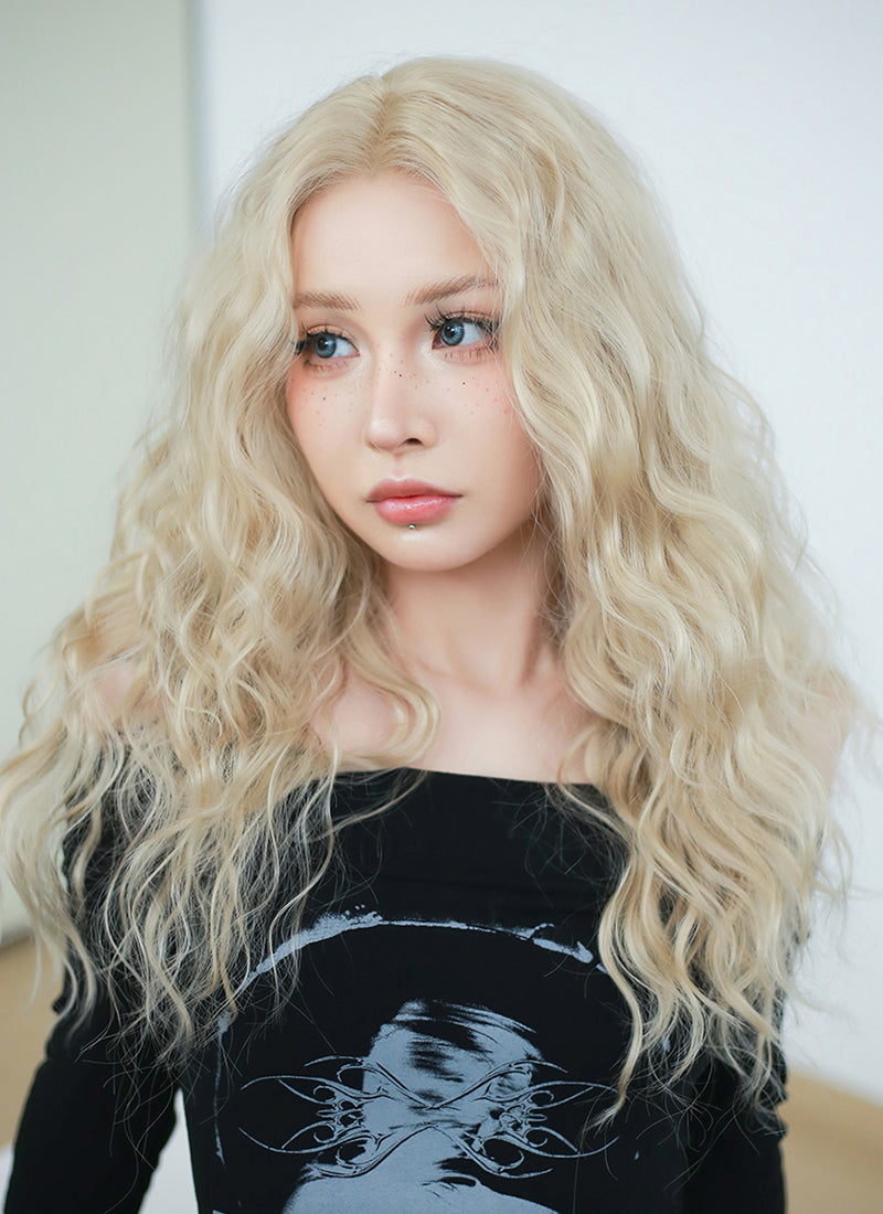 Blonde female wig store